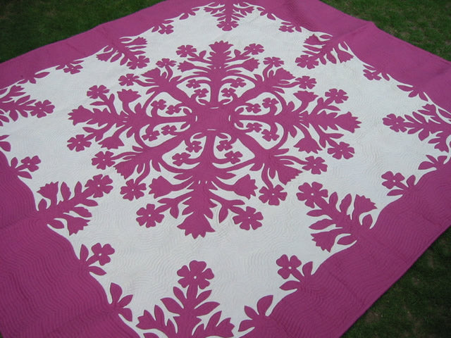 Pikake Vines – Emmalani Hawaiian Quilts